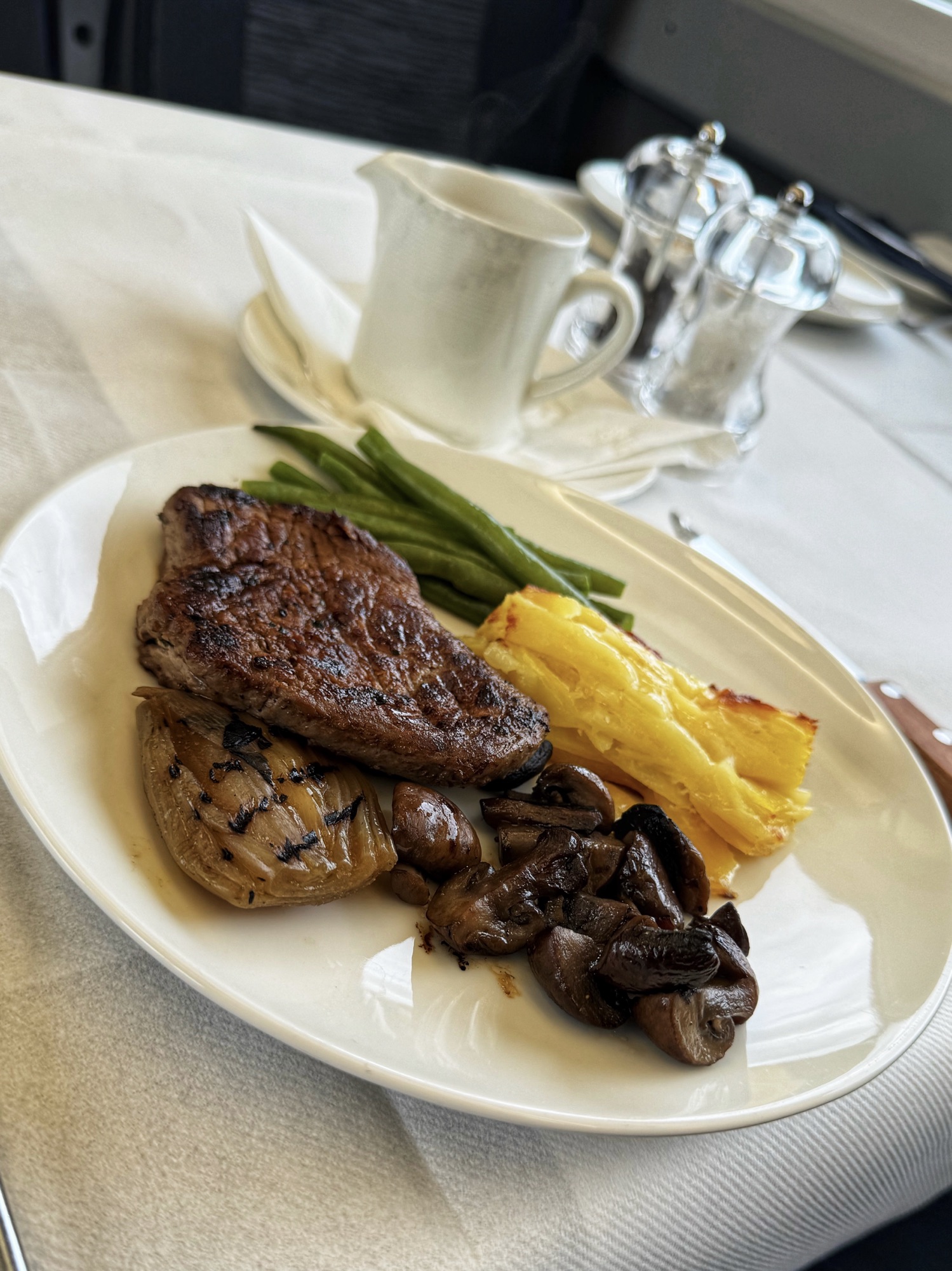 Eats & Explores: GWR Pullman Dining – Lizzie.Eats.Explores